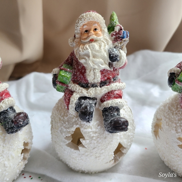 Unbranded | Holiday | Mini Santa Table Decor Set | Poshmark